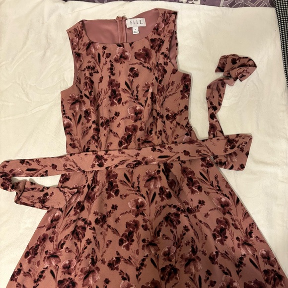 Elle | Dresses | Elle Floral Dress | Poshmark